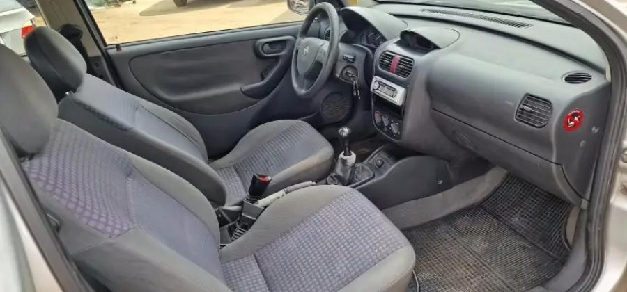 Pelēks Opel Corsa 2002 Valmiera, ar dzinēja tilpumu 1.20 L un nobraukumu 270 tūkst. km par 620 €, foto 12 vietnē AUTOMOTO.COM.LV