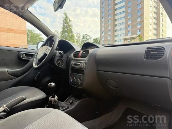 Grey Opel Corsa 2002 in Riga, with an engine capacity of 1.00 L and mileage of 0 thousand km for 1700 €, photo 10 on AUTOMOTO.COM.LV