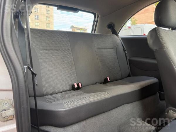 Pelēks Opel Corsa 2002 Rīga, ar dzinēja tilpumu 1.00 L un nobraukumu 0 tūkst. km par 1700 €, foto 9 vietnē AUTOMOTO.COM.LV