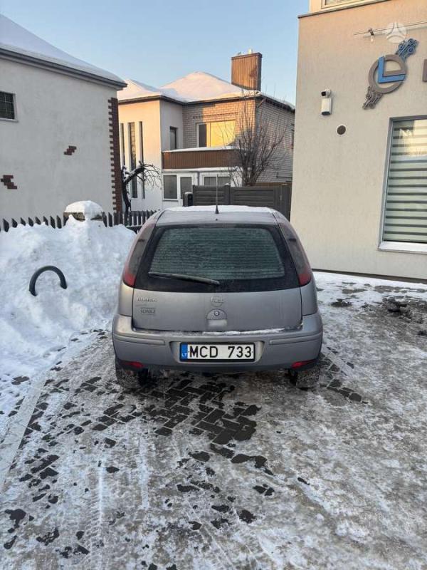 Pelēks Opel Corsa 2005 Kauņa, ar dzinēja tilpumu 1.00 L un nobraukumu 189 tūkst. km par 999 €, foto 3 vietnē AUTOMOTO.COM.LV
