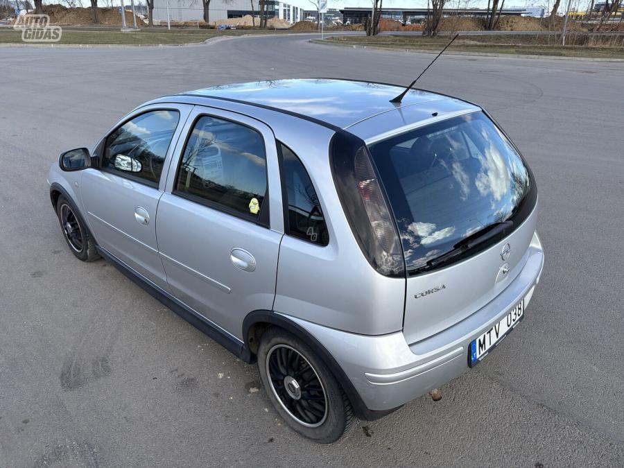 Pelēks Opel Corsa 2005 Klaipėda, ar dzinēja tilpumu 1.00 L un nobraukumu 207 tūkst. km par 1000 €, foto 4 vietnē AUTOMOTO.COM.LV