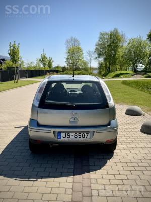 Grey Opel Corsa 2005 in Ventspils, with an engine capacity of 1.00 L and mileage of 126 thousand km for 1300 €, photo 6 on AUTOMOTO.COM.LV