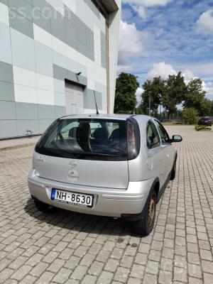 Grey Opel Corsa 2005 in Dobele, with an engine capacity of 1.00 L and mileage of 219 thousand km for 850 €, photo 4 on AUTOMOTO.COM.LV