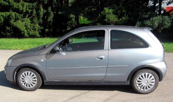 Pelēks Opel Corsa 2005 Biržai, ar dzinēja tilpumu 1.20 L un nobraukumu 182 tūkst. km par 700 €, foto 3 vietnē AUTOMOTO.COM.LV