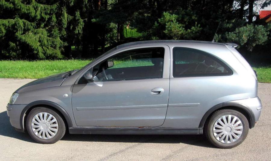 Pelēks Opel Corsa 2005 Biržai, ar dzinēja tilpumu 1.20 L un nobraukumu 182 tūkst. km par 700 €, foto 4 vietnē AUTOMOTO.COM.LV