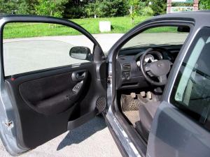 Pelēks Opel Corsa 2005 Biržai, ar dzinēja tilpumu 1.20 L un nobraukumu 182 tūkst. km par 700 €, foto 7 vietnē AUTOMOTO.COM.LV