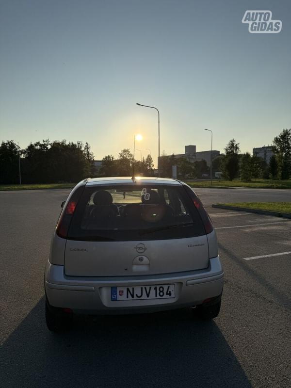 Grey Opel Corsa 2005 in Alytus, with an engine capacity of 1.20 L and mileage of 276 thousand km for 600 €, photo 4 on AUTOMOTO.COM.LV