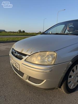 Grey Opel Corsa 2005 in Alytus, with an engine capacity of 1.20 L and mileage of 276 thousand km for 600 €, photo 10 on AUTOMOTO.COM.LV