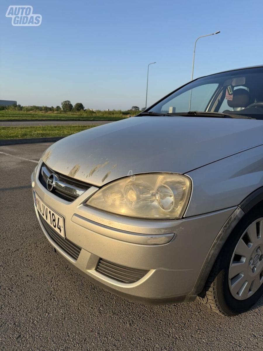 Grey Opel Corsa 2005 in Alytus, with an engine capacity of 1.20 L and mileage of 276 thousand km for 600 €, photo 10 on AUTOMOTO.COM.LV