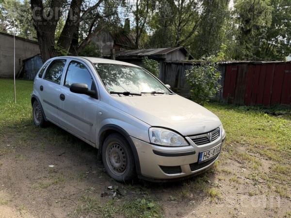 Pelēks Opel Corsa 2005 Rīga, ar dzinēja tilpumu 1.20 L un nobraukumu 292 tūkst. km par 1350 €, foto 1 vietnē AUTOMOTO.COM.LV