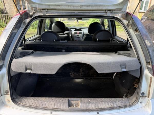 Pelēks Opel Corsa 2005 Rīga, ar dzinēja tilpumu 1.20 L un nobraukumu 292 tūkst. km par 1350 €, foto 3 vietnē AUTOMOTO.COM.LV