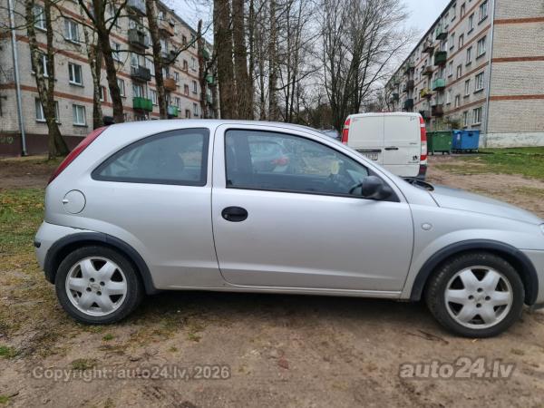 Grey Opel Corsa 2005 in Riga, with an engine capacity of 1.30 L and mileage of 246 thousand km for 900 €, photo 6 on AUTOMOTO.COM.LV