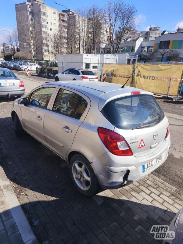 Pelēks Opel Corsa 2006 Kauņa, ar dzinēja tilpumu 1.20 L un nobraukumu 215 tūkst. km par 550 €, foto 3 vietnē AUTOMOTO.COM.LV