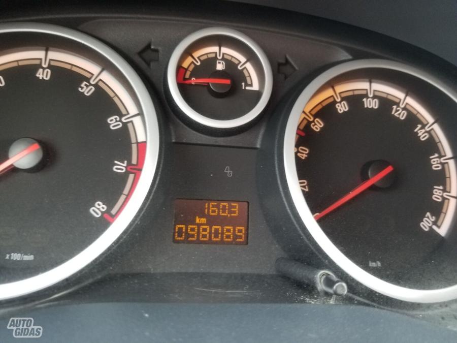 Pelēks Opel Corsa 2006 Kauņa, ar dzinēja tilpumu 1.20 L un nobraukumu 98 tūkst. km par 1450 €, foto 13 vietnē AUTOMOTO.COM.LV