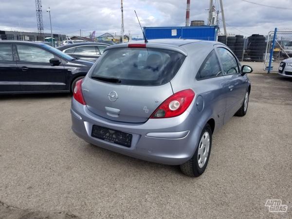 Grey Opel Corsa 2006 in Kaunas, with an engine capacity of 1.20 L and mileage of 98 thousand km for 1499 €, photo 5 on AUTOMOTO.COM.LV