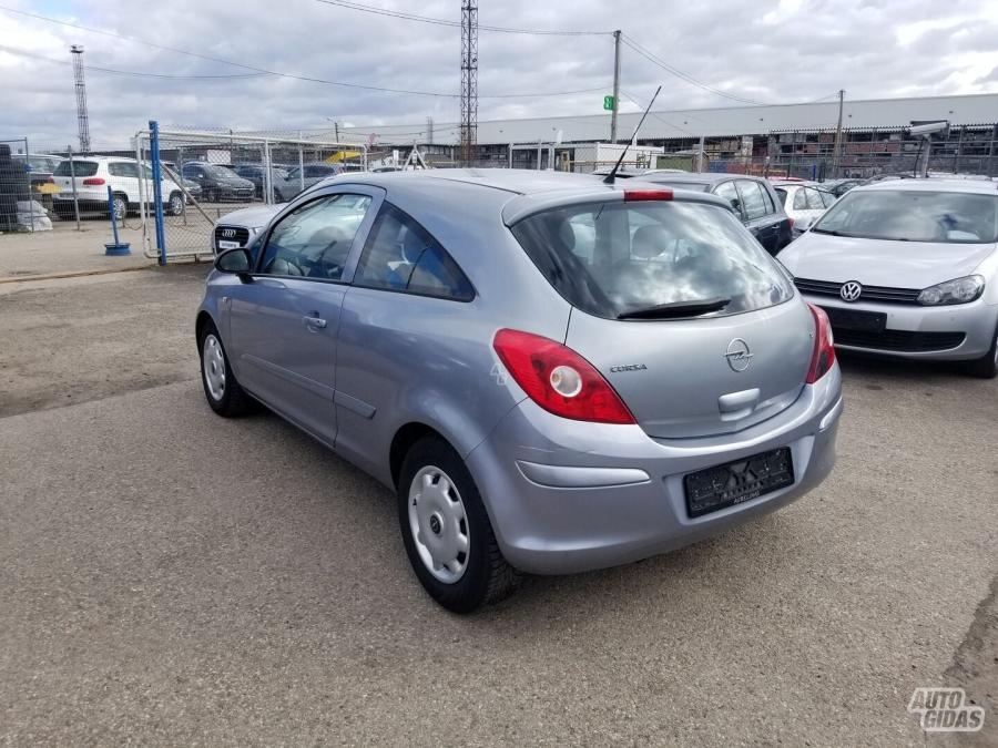 Grey Opel Corsa 2006 in Kaunas, with an engine capacity of 1.20 L and mileage of 98 thousand km for 1499 €, photo 7 on AUTOMOTO.COM.LV