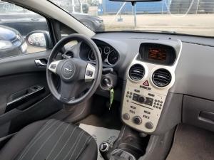 Grey Opel Corsa 2006 in Kaunas, with an engine capacity of 1.20 L and mileage of 98 thousand km for 1499 €, photo 10 on AUTOMOTO.COM.LV