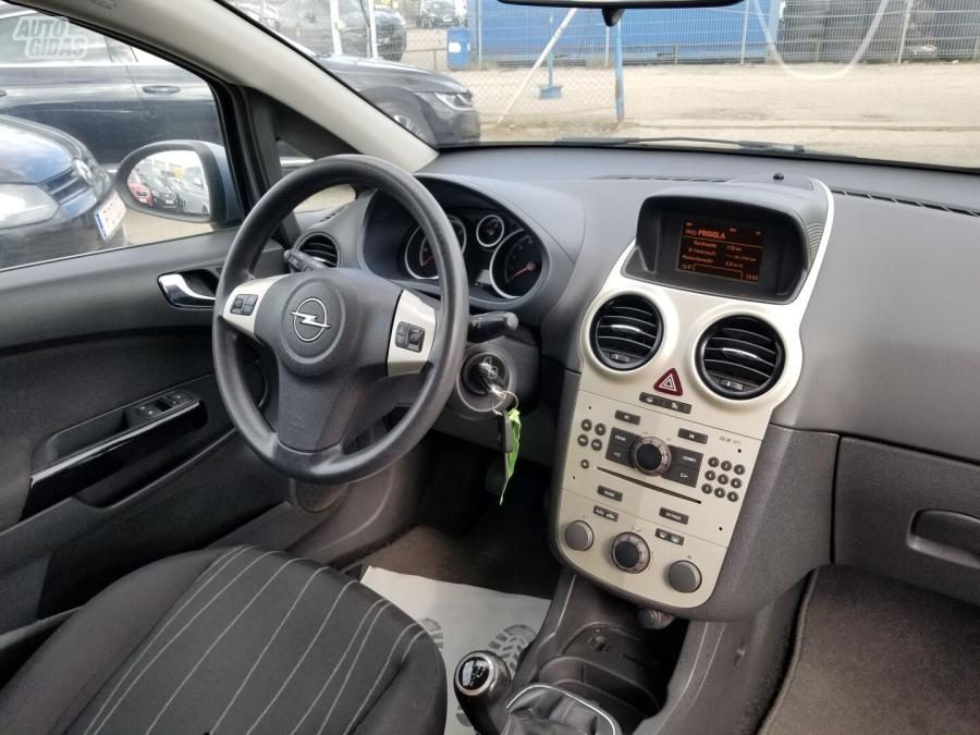 Grey Opel Corsa 2006 in Kaunas, with an engine capacity of 1.20 L and mileage of 98 thousand km for 1499 €, photo 10 on AUTOMOTO.COM.LV