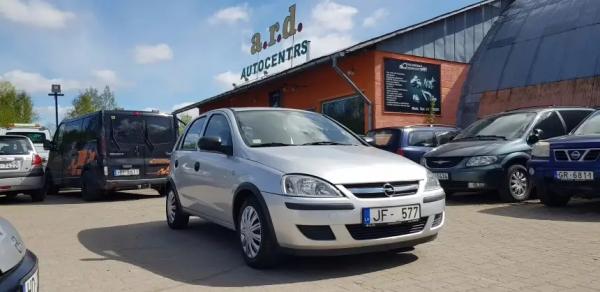 Pelēks Opel Corsa 2006 Valmiera, ar dzinēja tilpumu 1.40 L un nobraukumu 142 tūkst. km par 1500 €, foto 1 vietnē AUTOMOTO.COM.LV