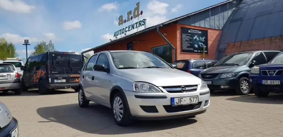 Pelēks Opel Corsa 2006 Valmiera, ar dzinēja tilpumu 1.40 L un nobraukumu 142 tūkst. km par 1500 €, foto 1 vietnē AUTOMOTO.COM.LV