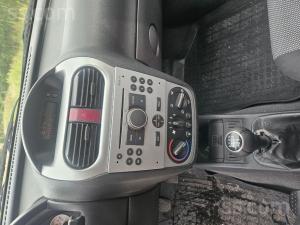 Grey Opel Corsa 2006 in Jelgava, with an engine capacity of 1.30 L and mileage of 297 thousand km for 900 €, photo 4 on AUTOMOTO.COM.LV