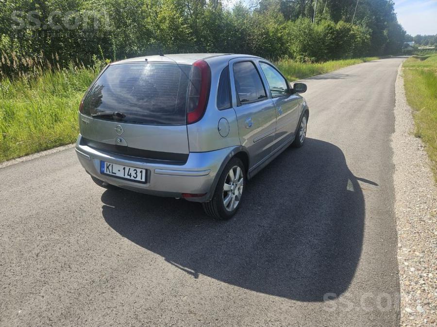 Grey Opel Corsa 2006 in Jelgava, with an engine capacity of 1.30 L and mileage of 297 thousand km for 900 €, photo 8 on AUTOMOTO.COM.LV