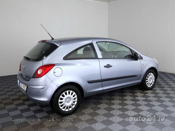 Grey Opel Corsa 2007 in Tallinn, with an engine capacity of 1.20 L and mileage of 178 thousand km for 599 €, photo 3 on AUTOMOTO.COM.LV