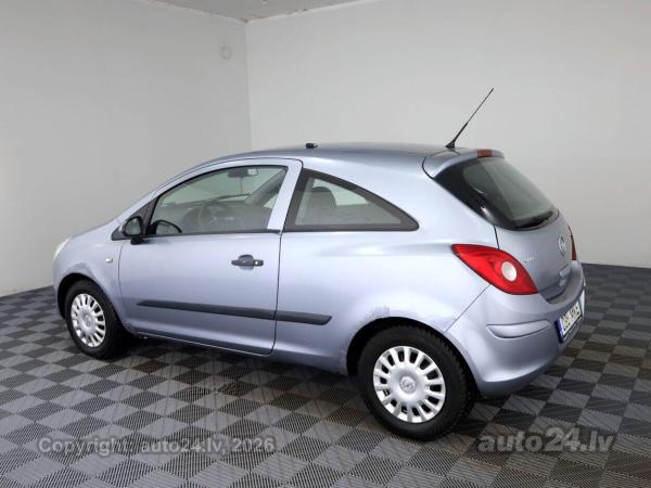 Grey Opel Corsa 2007 in Tallinn, with an engine capacity of 1.20 L and mileage of 178 thousand km for 599 €, photo 4 on AUTOMOTO.COM.LV