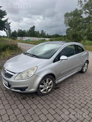 Grey Opel Corsa 2007 in Ventspils, with an engine capacity of 1.70 L and mileage of 245 thousand km for 1050 €, photo  on AUTOMOTO.COM.LV