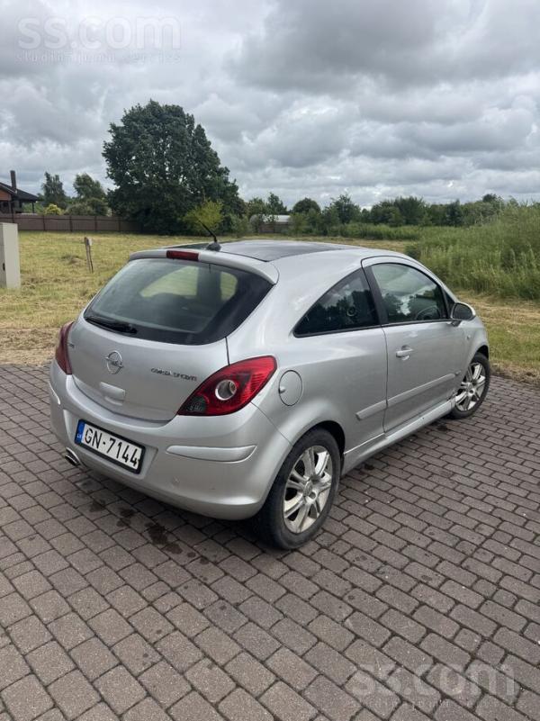 Pelēks Opel Corsa 2007 Ventspils, ar dzinēja tilpumu 1.70 L un nobraukumu 245 tūkst. km par 1050 €, foto 4 vietnē AUTOMOTO.COM.LV