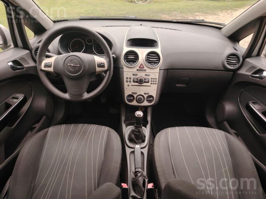Grey Opel Corsa 2007 in Liepaja, with an engine capacity of 1.20 L and mileage of 131 thousand km for 1500 €, photo 6 on AUTOMOTO.COM.LV