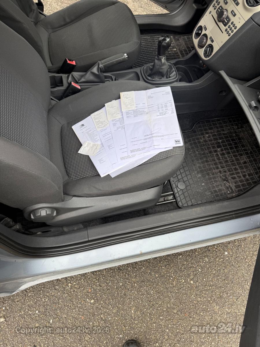 Grey Opel Corsa 2007 in Tallinn, with an engine capacity of 1.20 L and mileage of 171 thousand km for 1800 €, photo 9 on AUTOMOTO.COM.LV