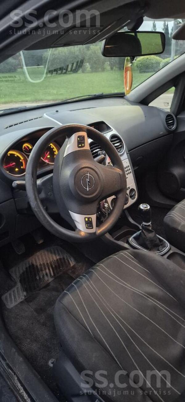 Opel Corsa 2007 Jēkabpils vietnē Pelēks Opel Corsa 2007 Jēkabpils, ar dzinēja tilpumu 1.30 L un nobraukumu 366 tūkst. km par 1550 €, foto 7 vietnē AUTOMOTO.COM.LV