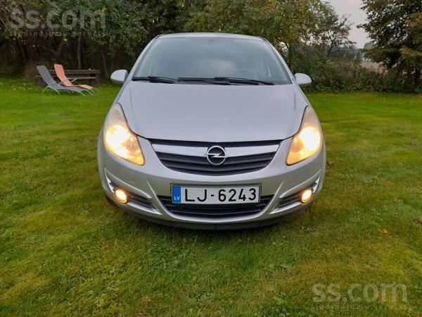 Grey Opel Corsa 2007 in Riga, with an engine capacity of 1.20 L and mileage of 207 thousand km for 1700 €, photo 1 on AUTOMOTO.COM.LV
