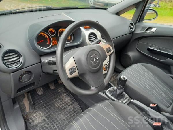 Grey Opel Corsa 2007 in Riga, with an engine capacity of 1.20 L and mileage of 207 thousand km for 1700 €, photo 10 on AUTOMOTO.COM.LV
