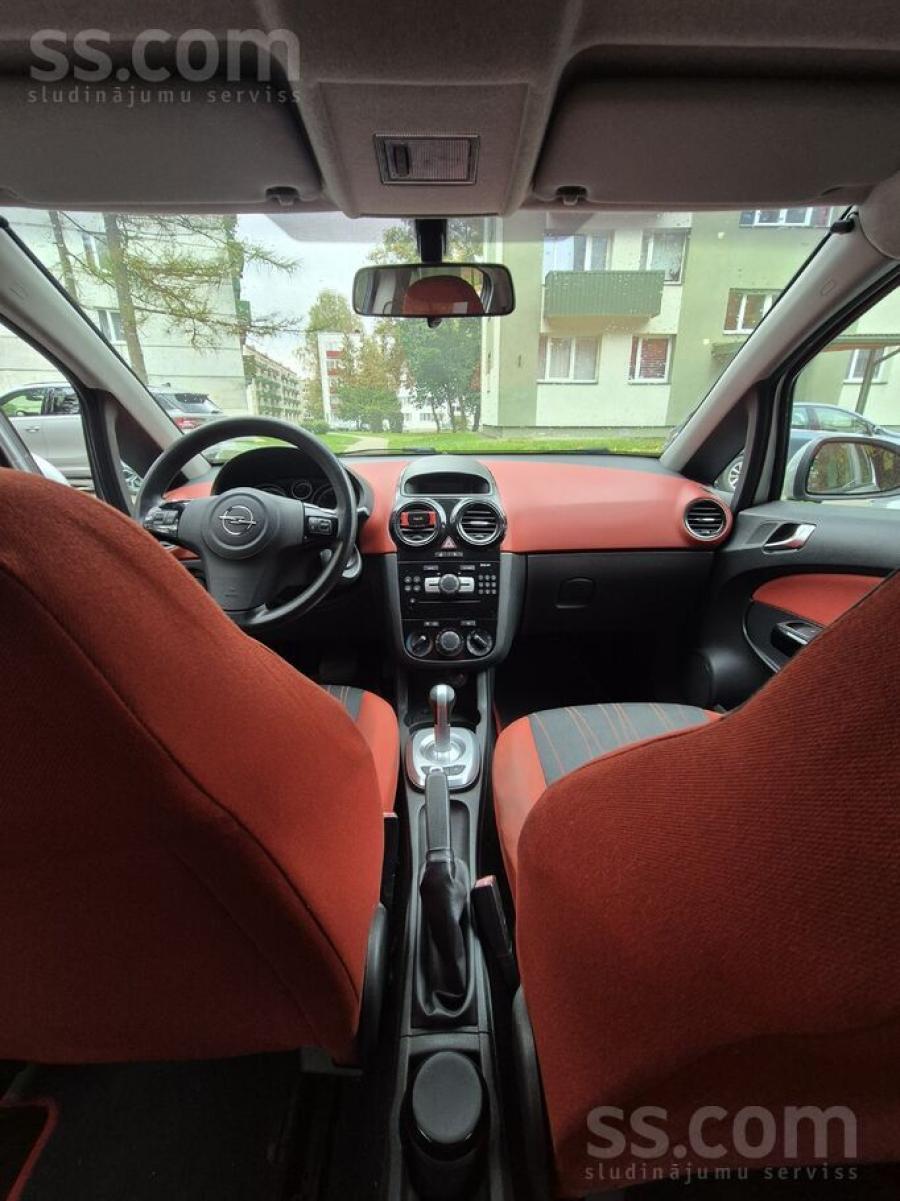 Pelēks Opel Corsa 2007 Ogre, ar dzinēja tilpumu 1.20 L un nobraukumu 153 tūkst. km par 1400 €, foto 4 vietnē AUTOMOTO.COM.LV