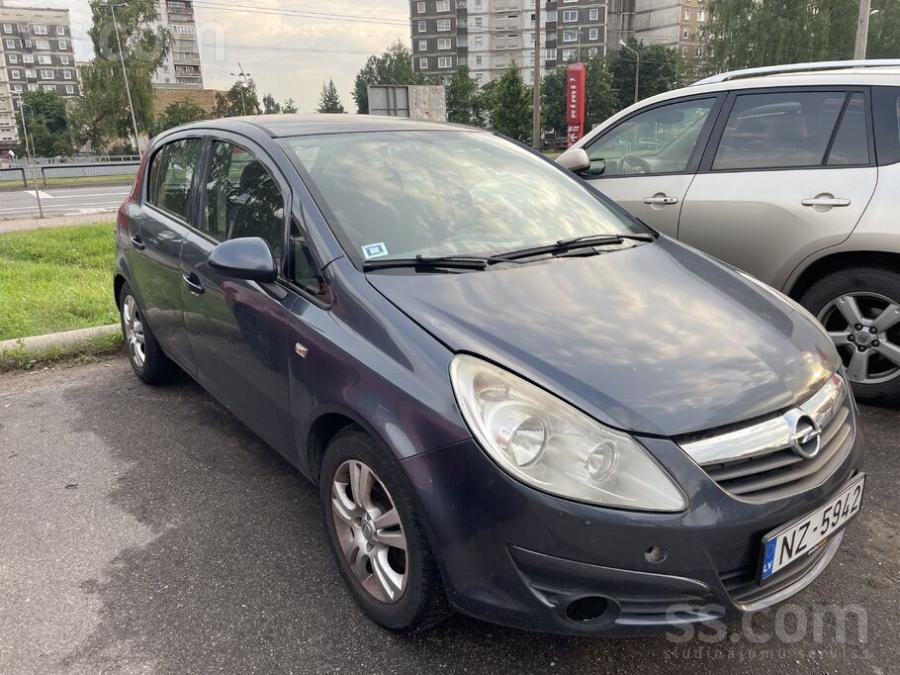 Pelēks Opel Corsa 2008 Rīga, ar dzinēja tilpumu 1.30 L un nobraukumu 332 tūkst. km par 650 €, foto 1 vietnē AUTOMOTO.COM.LV