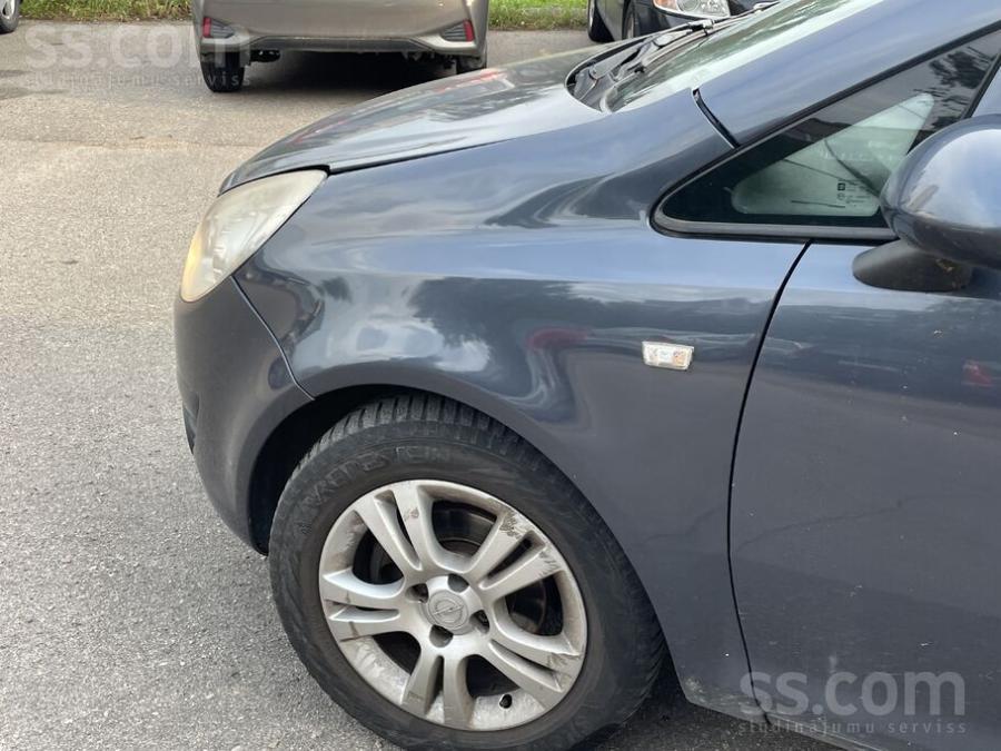 Pelēks Opel Corsa 2008 Rīga, ar dzinēja tilpumu 1.30 L un nobraukumu 332 tūkst. km par 650 €, foto 9 vietnē AUTOMOTO.COM.LV