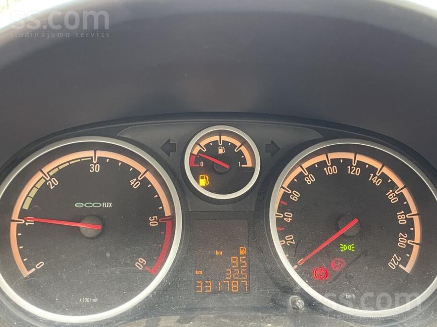 Pelēks Opel Corsa 2008 Rīga, ar dzinēja tilpumu 1.30 L un nobraukumu 332 tūkst. km par 650 €, foto 11 vietnē AUTOMOTO.COM.LV