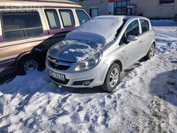 Grey Opel Corsa 2008 in Saldus, with an engine capacity of 1.40 L and mileage of 184 thousand km for 500 €, photo 2 on AUTOMOTO.COM.LV