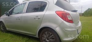Grey Opel Corsa 2008 in Cesis, with an engine capacity of 1.40 L and mileage of 340 thousand km for 600 €, photo 6 on AUTOMOTO.COM.LV