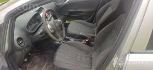 Grey Opel Corsa 2008 in Cesis, with an engine capacity of 1.40 L and mileage of 340 thousand km for 600 €, photo 12 on AUTOMOTO.COM.LV