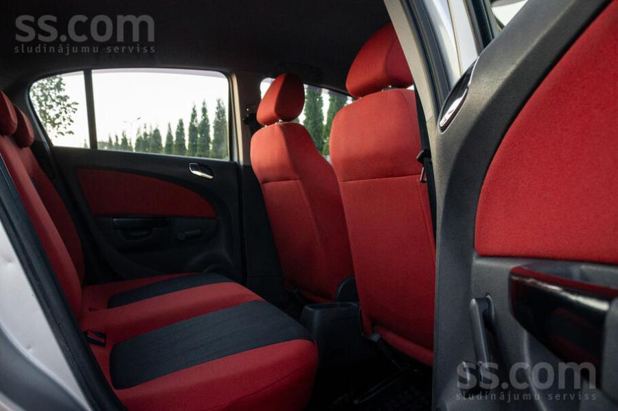 Pelēks Opel Corsa 2008 Jelgava, ar dzinēja tilpumu 1.40 L un nobraukumu 307 tūkst. km par 2800 €, foto 10 vietnē AUTOMOTO.COM.LV