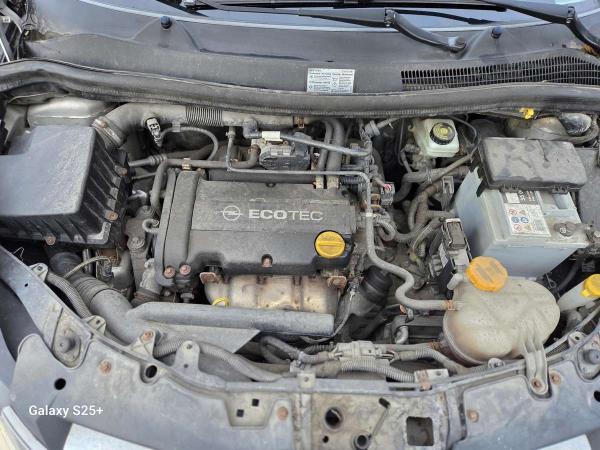 Grey Opel Corsa 2008 in Vilnius, with an engine capacity of 1.36 L and mileage of 108 thousand km for 2300 €, photo 7 on AUTOMOTO.COM.LV