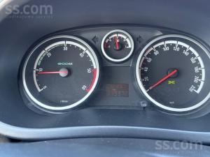 Pelēks Opel Corsa 2008 Rīga, ar dzinēja tilpumu 1.20 L un nobraukumu 113 tūkst. km par 2850 €, foto 13 vietnē AUTOMOTO.COM.LV