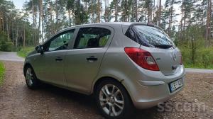 Grey Opel Corsa 2008 in Riga, with an engine capacity of 1.20 L and mileage of 195 thousand km for 1350 €, photo 3 on AUTOMOTO.COM.LV