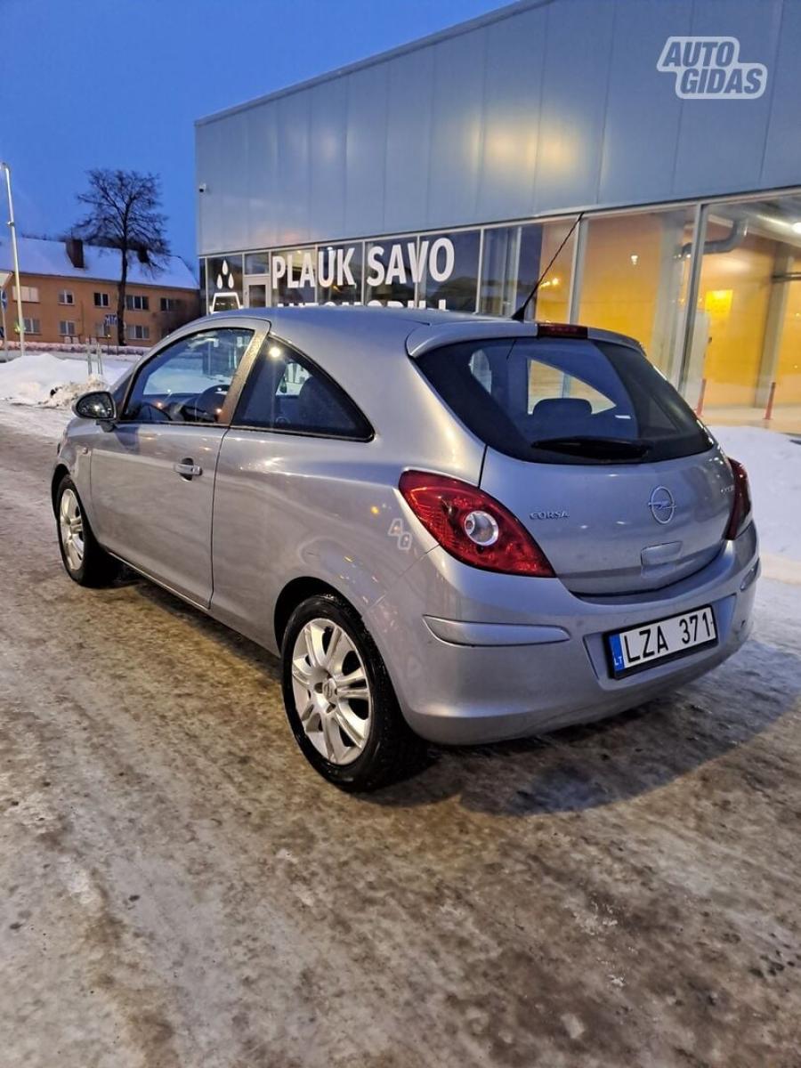 Grey Opel Corsa 2009 in Klaipeda, with an engine capacity of 1.20 L and mileage of 200 thousand km for 1500 €, photo 2 on AUTOMOTO.COM.LV