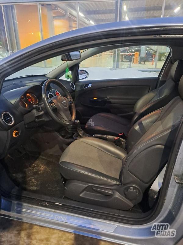 Pelēks Opel Corsa 2009 Klaipėda, ar dzinēja tilpumu 1.20 L un nobraukumu 200 tūkst. km par 1500 €, foto 5 vietnē AUTOMOTO.COM.LV