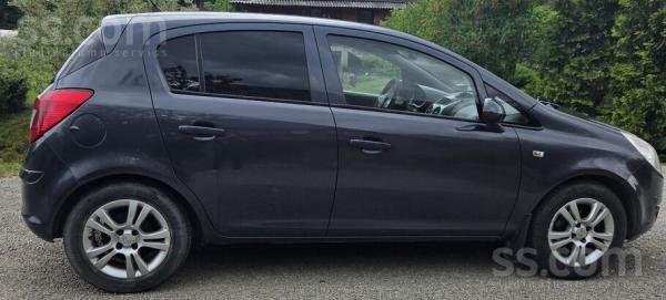 Pelēks Opel Corsa 2009 Cēsis, ar dzinēja tilpumu 1.30 L un nobraukumu 181 tūkst. km par 1250 €, foto 1 vietnē AUTOMOTO.COM.LV