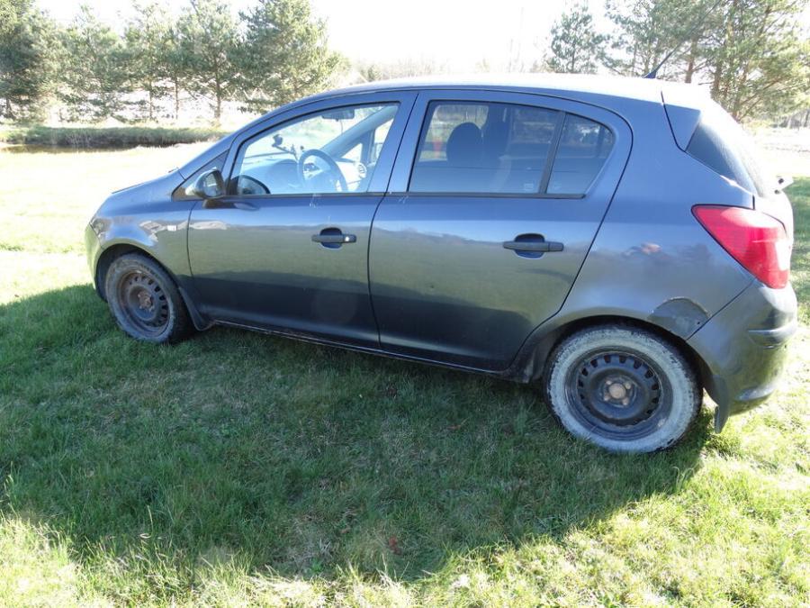 Pelēks Opel Corsa 2009 Balvi, ar dzinēja tilpumu 1.30 L un nobraukumu 310 tūkst. km par 800 €, foto 3 vietnē AUTOMOTO.COM.LV